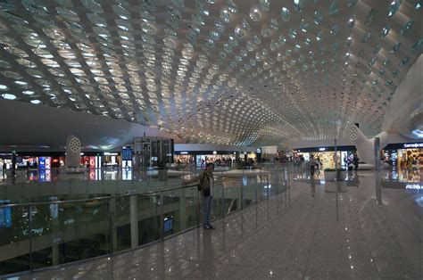 深圳机场停车场收费多少钱一天，深圳机场接人哪里停车最好 知乎