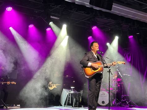 Daniel Thompson Entertainer