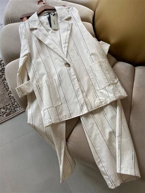 Костюм — ціна 6650 грн у каталозі Брючні костюми Купити жіночі речі за доступною ціною на Шафі