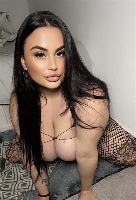 Onlyfans Hotwife Queen Of Spades Alicia Fox Nude Photo