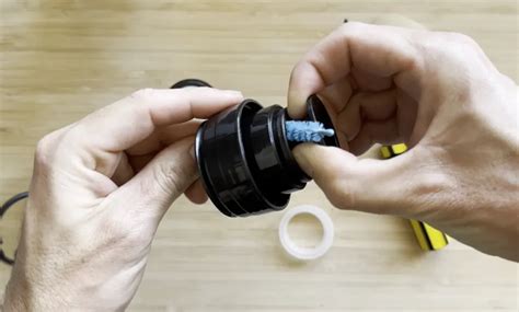 How To Properly Clean A Push Button Thermos Lid
