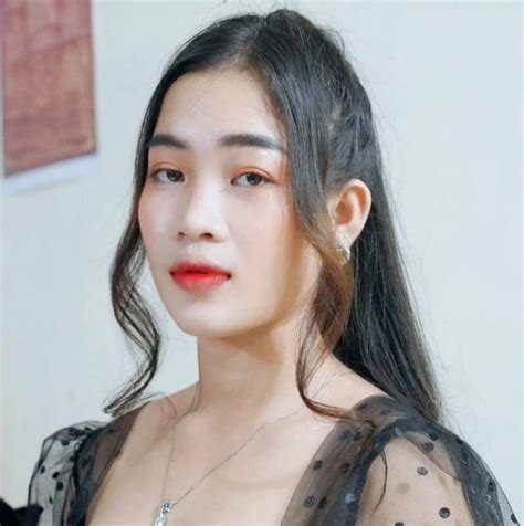 នីលីម៉ាសម្រស់ ធម្មជាតិ