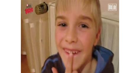 Кола вади млечен зъб видео