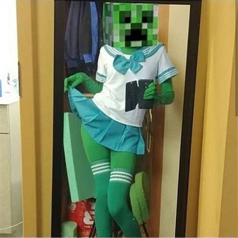 Creeper Girl Meme
