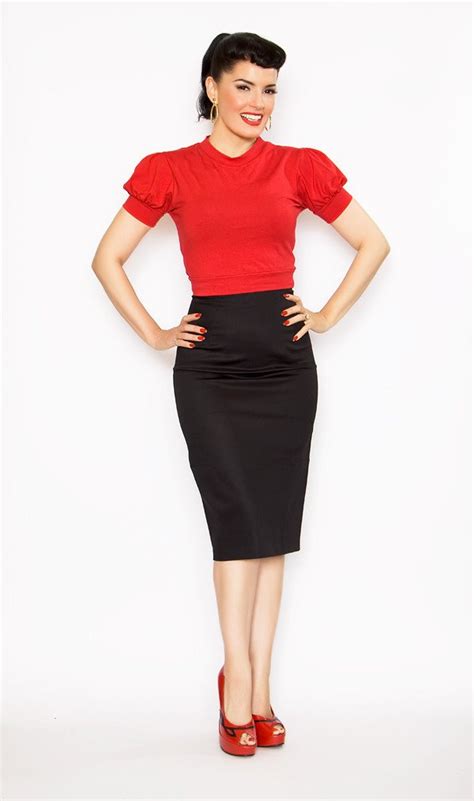 21 Gorgeous Pencil Skirt To Make You Stylish