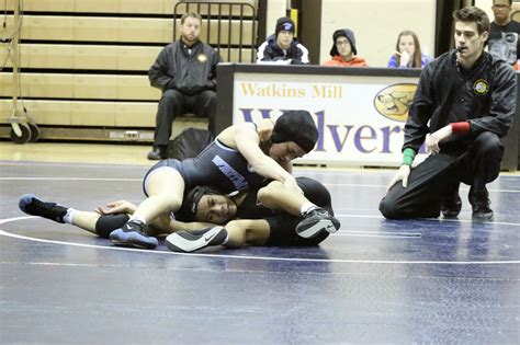 Men Wrestling Women Female Wrestler Pins 2 Men