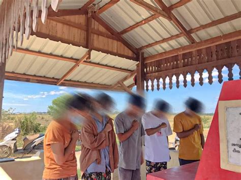 ယင်းမာပင်နှင့်ဆားလင်းကြီးရှိ သမဂ္ဂ ကျောင်းသားများမှ စစ်တပ် ပစ်သတ်သောကြောင့် ကျဆုံးခဲ့သည့် ကဗ