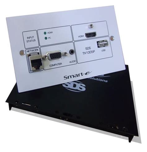 SDS Smart E M HDMI RGBHV Audio Composite Video USB RS And Ehernet Wall Plate