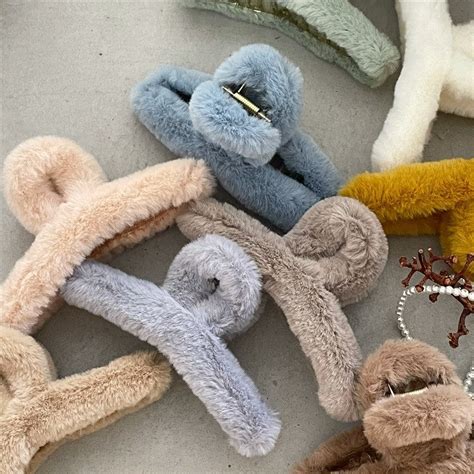 Solid Color Furry Hair Claw Clip Oceanusswim