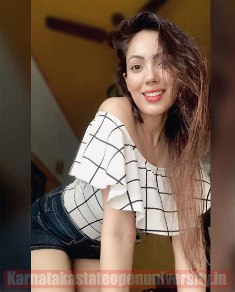 Munmun Dutta Wiki Biography Age Height Weight Husband Babefriend