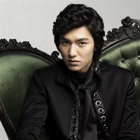 Pin Von Ara Auf Гу Джун Пё