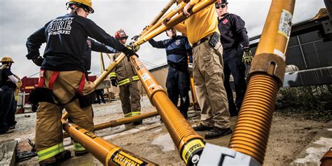 Paratech Technical Rescue Equipment Struts Air Bags Shoring Tools