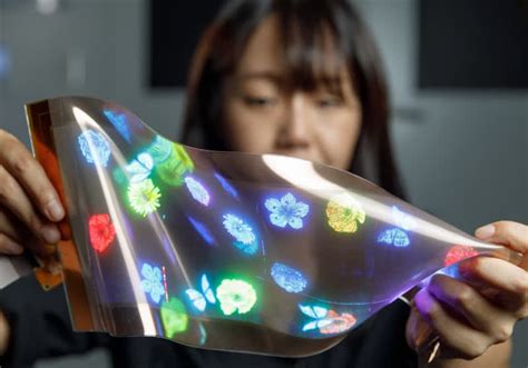 LG Unveils High Resolution Display That Can Stretch Up To TechSpot LG Unveils High Resolution Display That Can Stretch Up To TechSpot