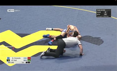 College Wrestler Pins Sub In A Headlock