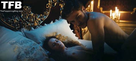 Dominique Devenport Nude And Sexy 11 Photos Thefappening