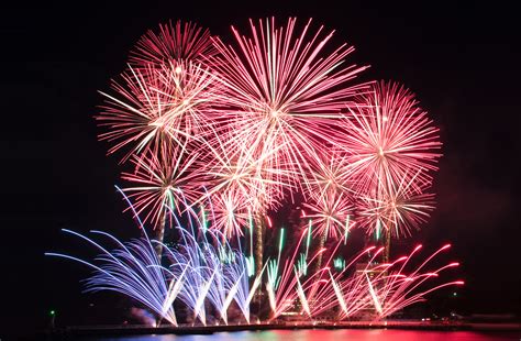 1일투어 일본의 전통문화를 체험하다 아타미 불꽃축제 관람 및 일식 가모보코and치쿠와 만들기 체험해산물 덮밥 디너 포함 Kkday