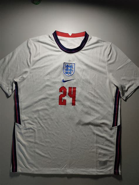 Nike × Soccer Jersey × Vintage Vintage Nike England Soccer Jersey Play