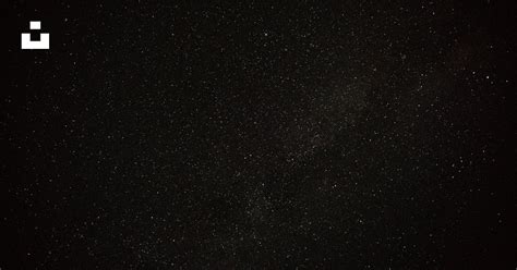 흑인과 백인 별이 빛나는 밤 사진 Unsplash의 무료 자연 이미지