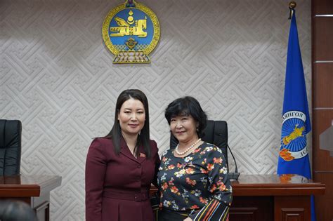 Баянгол ИТХ ТӨРИЙН ДЭЭД ОДОН МЕДАЛЬ ГАРДУУЛЛАА