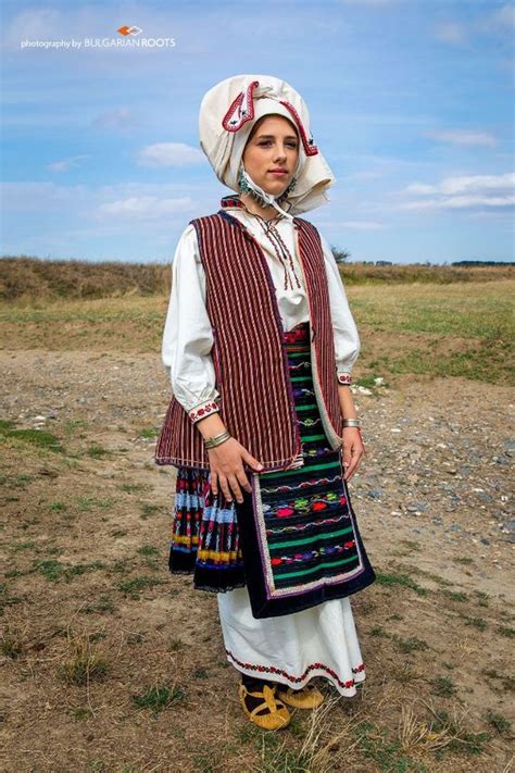 ДВУПРЕСТИЛЧЕНА НОСИЯ ОТ СЕЛО ВЪБЕЛ НИКОПОЛСКО Втора половина на ХІХ началото на ХХ век