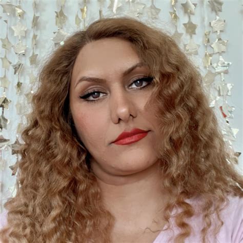 گردنبند اسم ندا Facebook