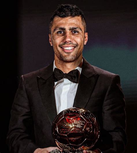 연말에 로드리 발롱 보겠는데 해외축구 에펨코리아