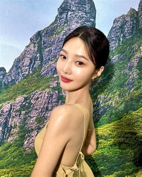 레드벨벳 조이 우아한 백리스 드레스 핏성숙함 더한 매력 네이트 연예