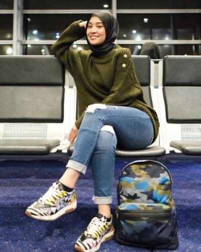 Patutla Ramai Yg Jadikan Nabila Razali Sebagai Mod Tumbex