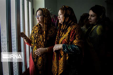 همشهری آنلاین تصاویری از پوشش زیبای زنان و دختران ترکمن در مراسم عروسی