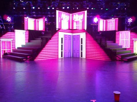 User Blogmhavril39my Trip To The Pink Friday Tour Nicki Minaj Wiki