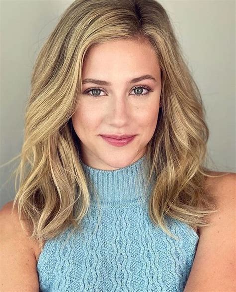 Emma Simpson Thelifewefear Wiki Fandom