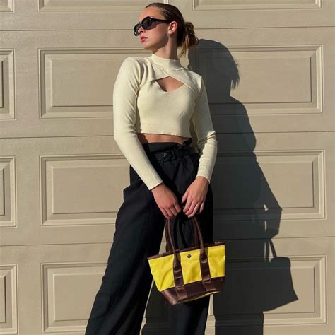 Taylor Hatala 10 12 2022 • Celebmafia