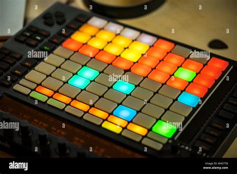 Midi Controller With Pads Wpmoz