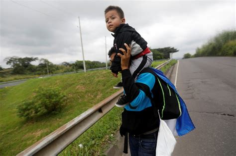 Д Трамп цэргийн хүч ашиглан АНУ Мексикийн хилийг хаана гэж сүрдүүллээ