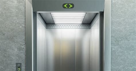 최신형 엘리베이터 고소공포증 환자는 어떡하라고 전면 통유리 깜짝