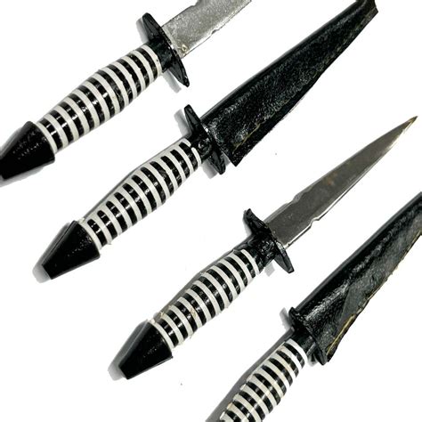 Punhal 10 Cm Preto Branco Exú Das Almas 1 Unidade A Maior Loja De