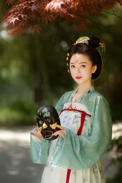 花朝记 的个人主页 微博
