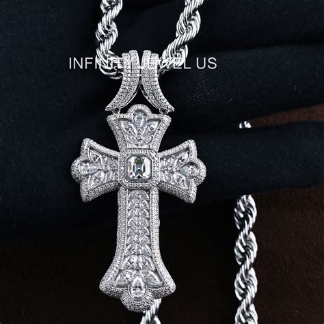 Hip Hop Cross Design Pendant Iced Out Jesus Pendant Custom Logo