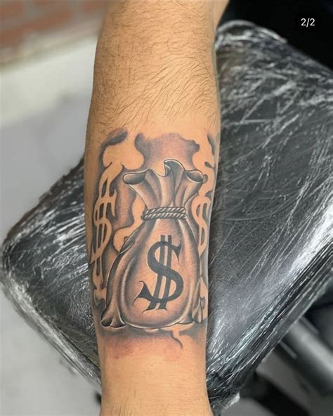 Pin By Arei On Tatted Up Hand Tattoos For Guys Tattoos For Guys
