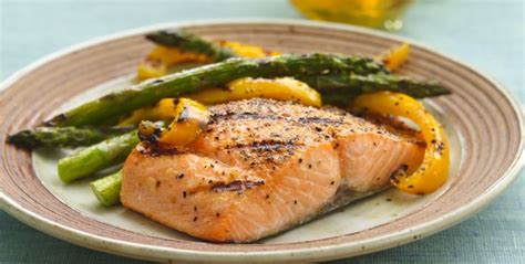 Receta Completa Atrévete A Preparar Un Jugoso Salmón Con Espárragos A