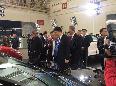 湖北省相關領導蒞臨第十八屆武漢國際汽車展覽會 每日頭條
