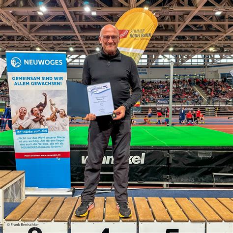 Ehrennadel In Gold Für Dirk Santowski