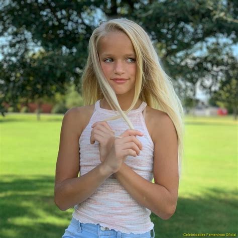 Celebridades Femeninas Oficial Natalie Grace Belleza Incipiente Les
