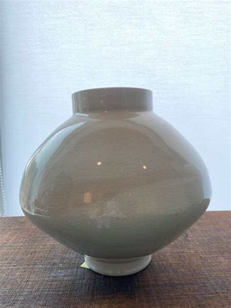 김판기 Pan Ki Kim Moon Jar 2022 Artsy