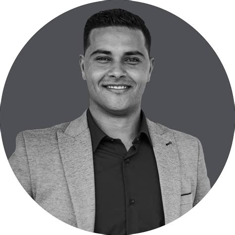 أسد يفترس حارس بحديقة الحيوان بالفيوم الحماية المدنية قامت بتصفية الأسد