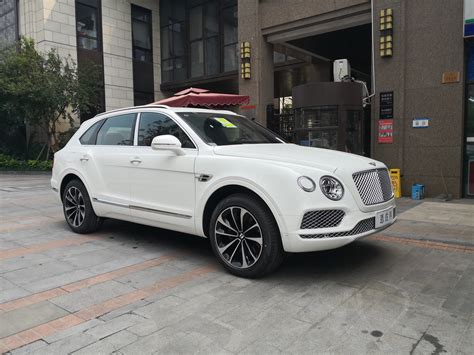 2021款宾利添越图片2021款宾利添越v8报价2021款宾利添越报价大山谷图库