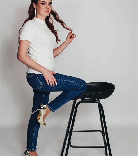 Adelelily Cam Model Free Live Sex Show And Chat Stripchat