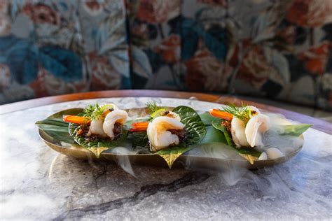 Valyn Thai Restaurant And Bar Isle Of Capri Must Do Gold Coast