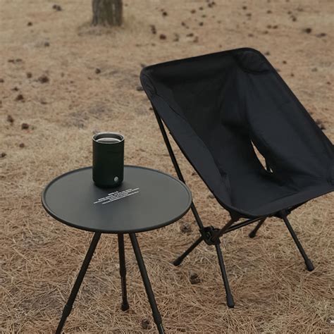 원형 사이드 테이블