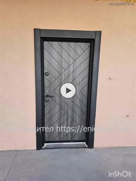 Блиндирани входни врати Врати дограма щори тенти Пловдив Предлагаме Ви входни блинд